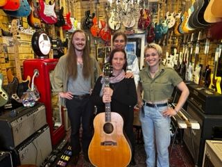 Sandy Denny by Carla Fuchs and Sandy's daughter. (1) Songbird's flight ...